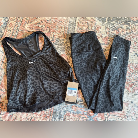 Nike | Pants & Jumpsuits | Nike Workout Set | Poshmark